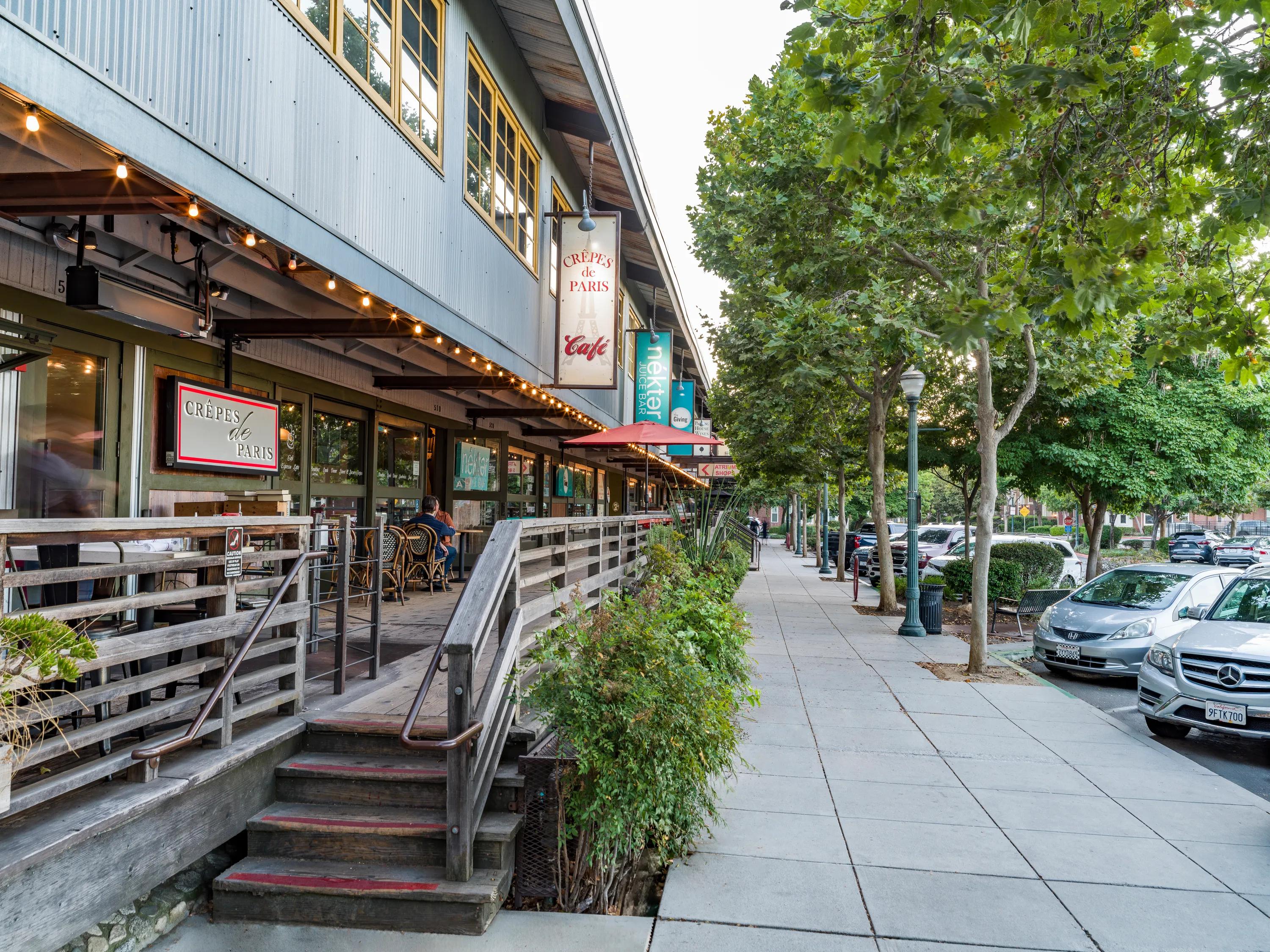 View the Photo Gallery: Upscale Apartments in Pomona, CA