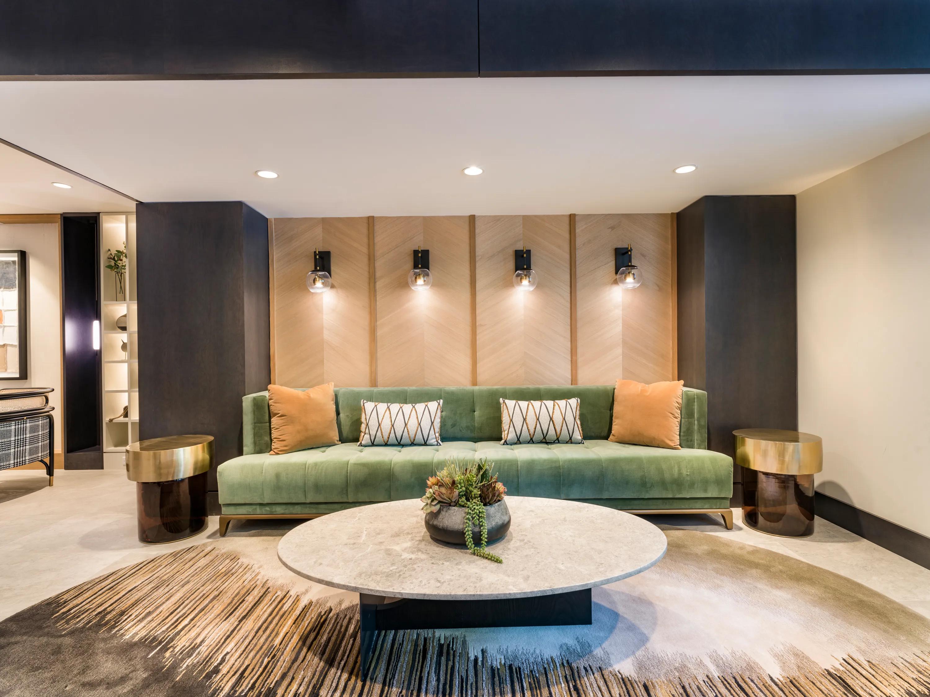 View Photos & Virtual Tours: Apartments in Falls Church, VA