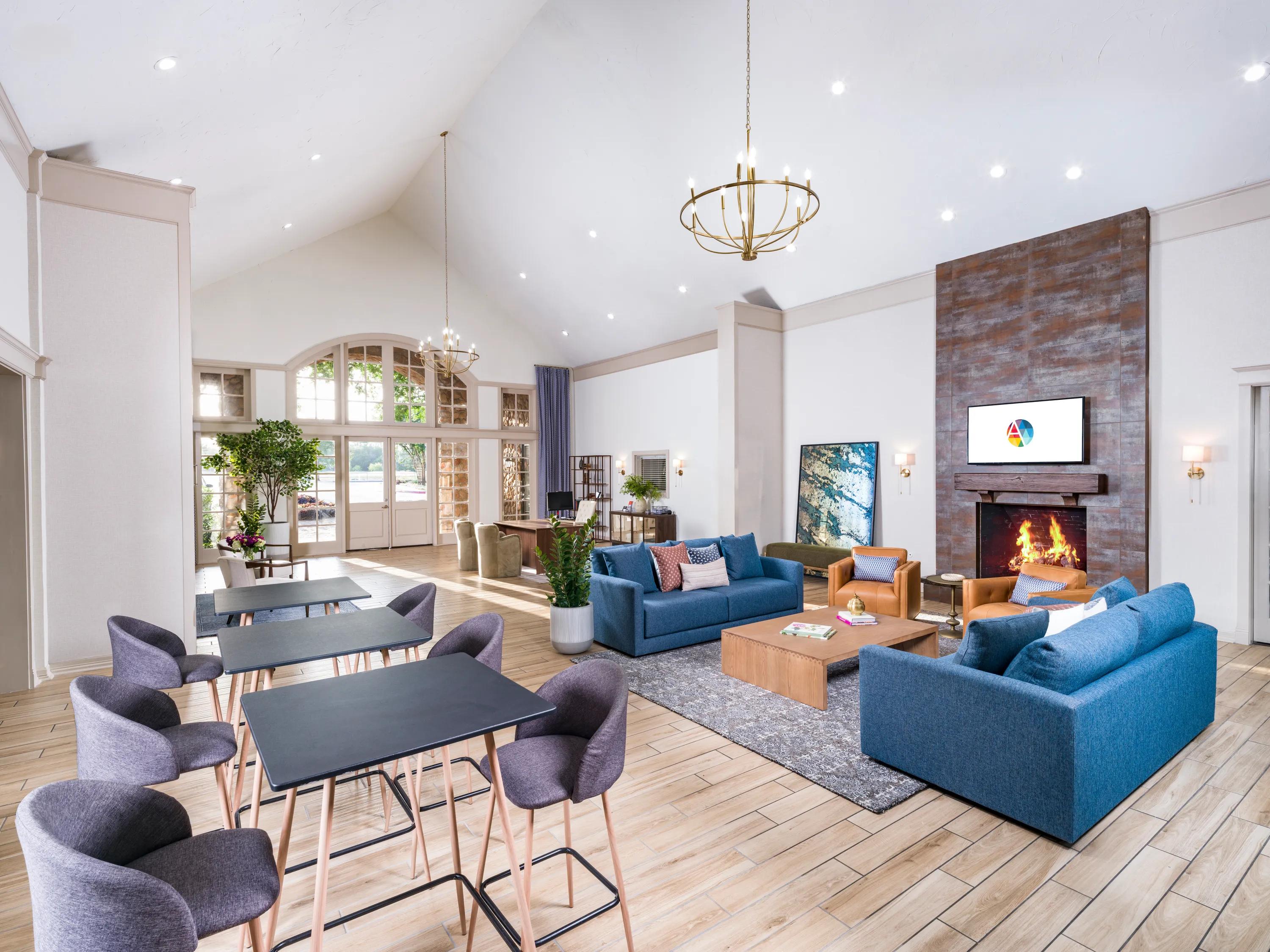 Gallery: Alister Sunset Valley Southwest Austin Apartments
