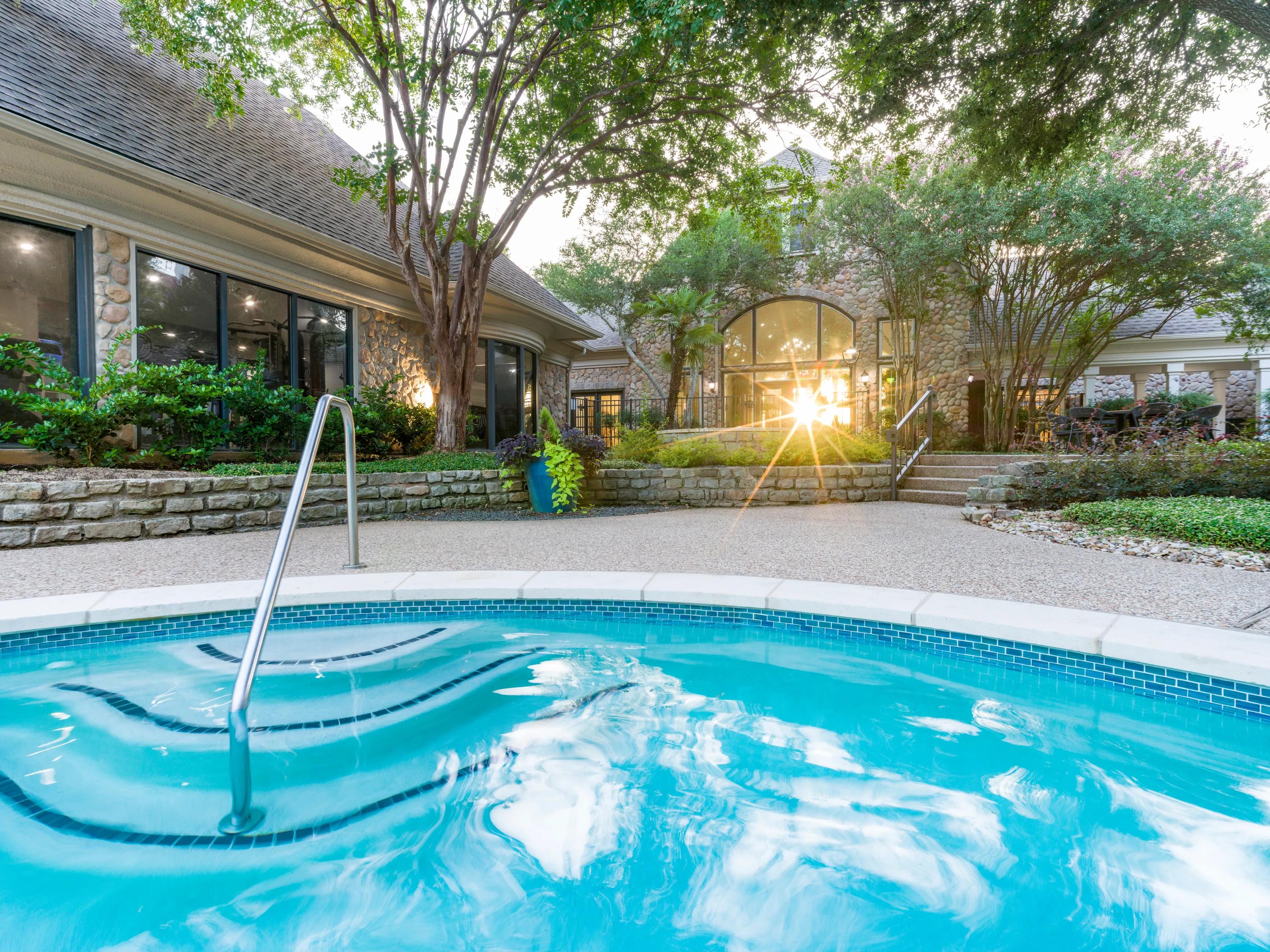 Gallery: Alister Sunset Valley Southwest Austin Apartments