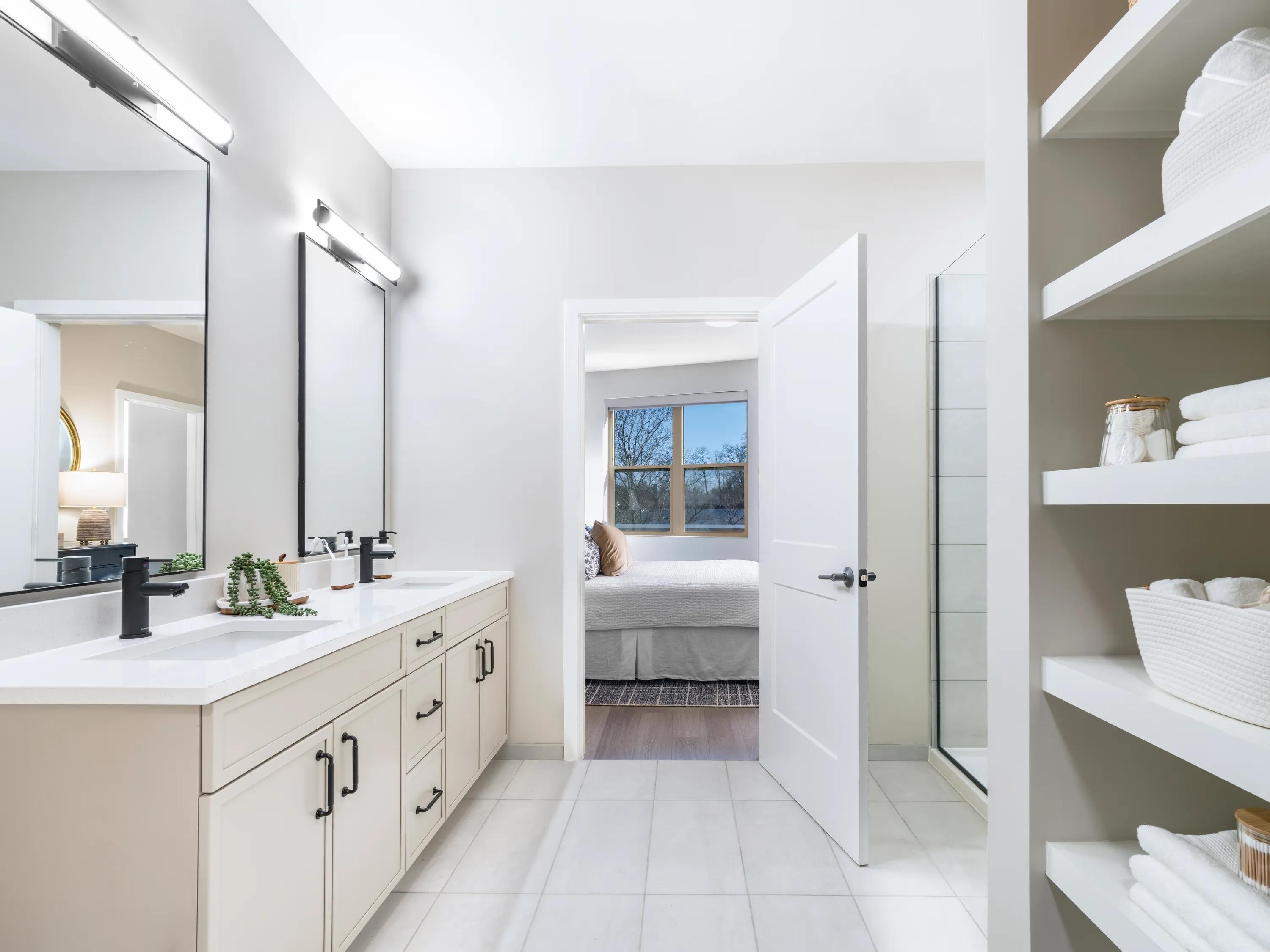 View Photos & Virtual Tours: Apartments in Falls Church, VA