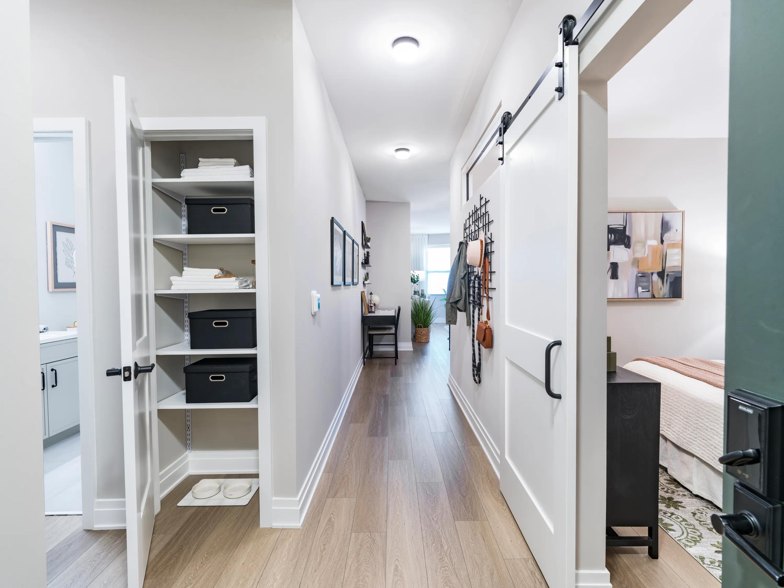View Photos & Virtual Tours: Apartments in Falls Church, VA