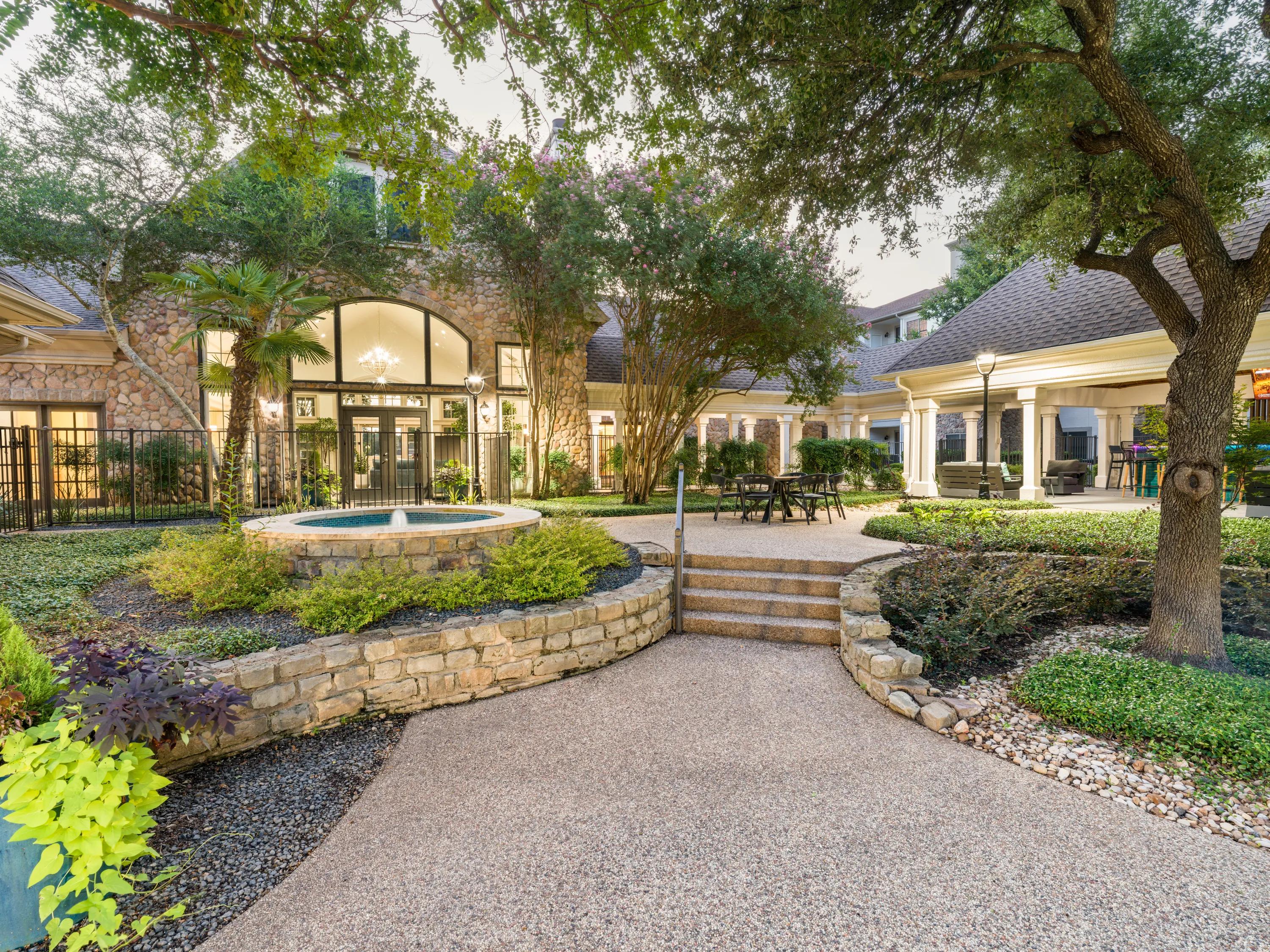 Gallery: Alister Sunset Valley Southwest Austin Apartments