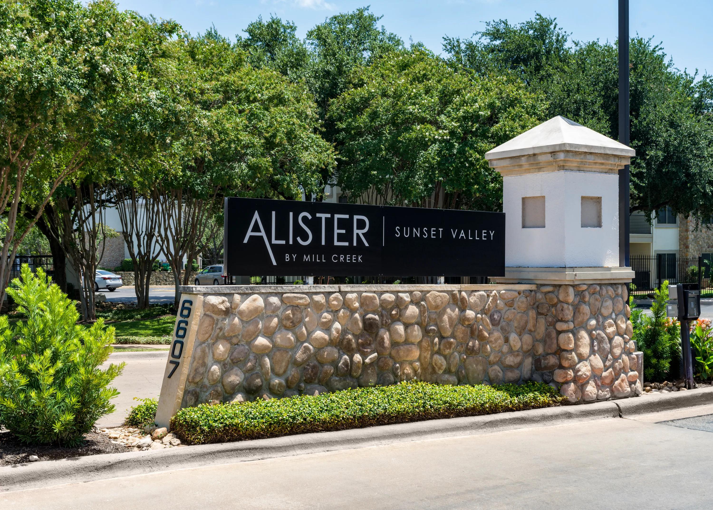 Gallery: Alister Sunset Valley Southwest Austin Apartments