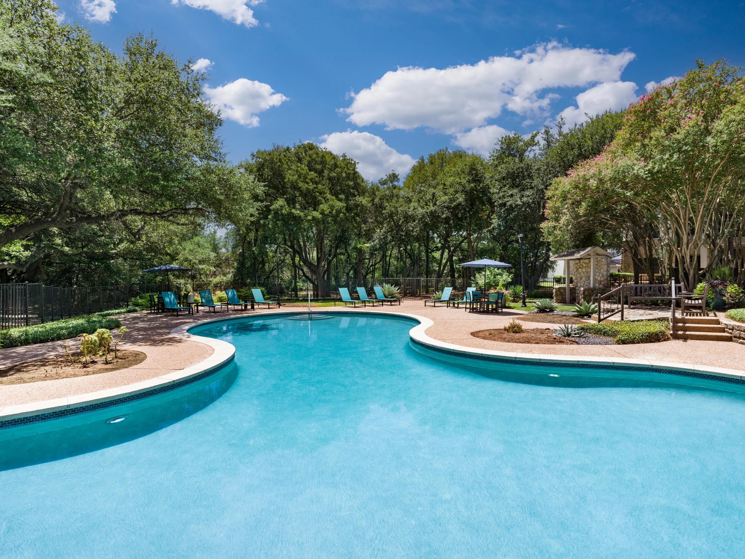 Gallery: Alister Sunset Valley Southwest Austin Apartments