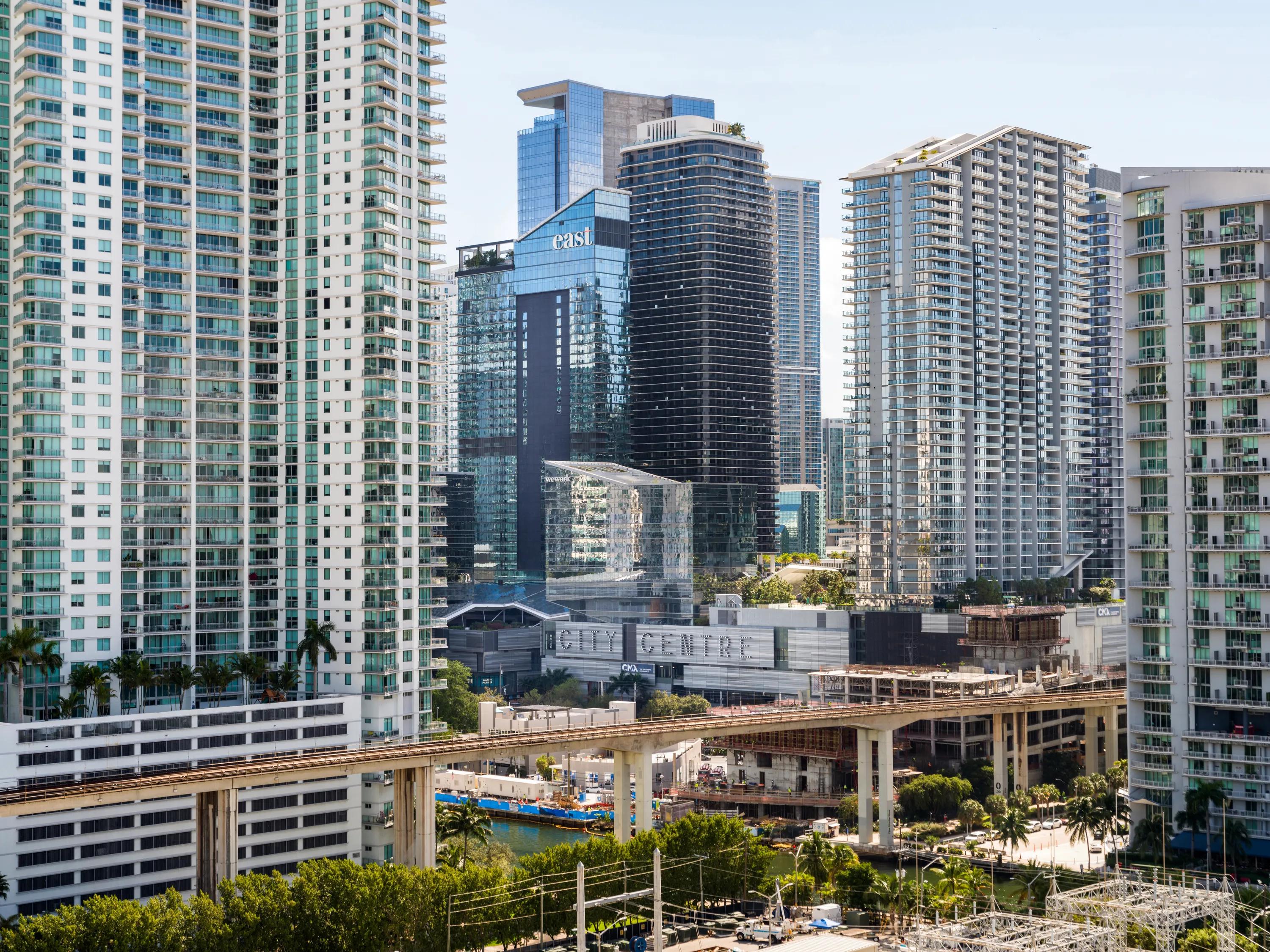 Browse Our Miami, FL Apartment Gallery | View Photos