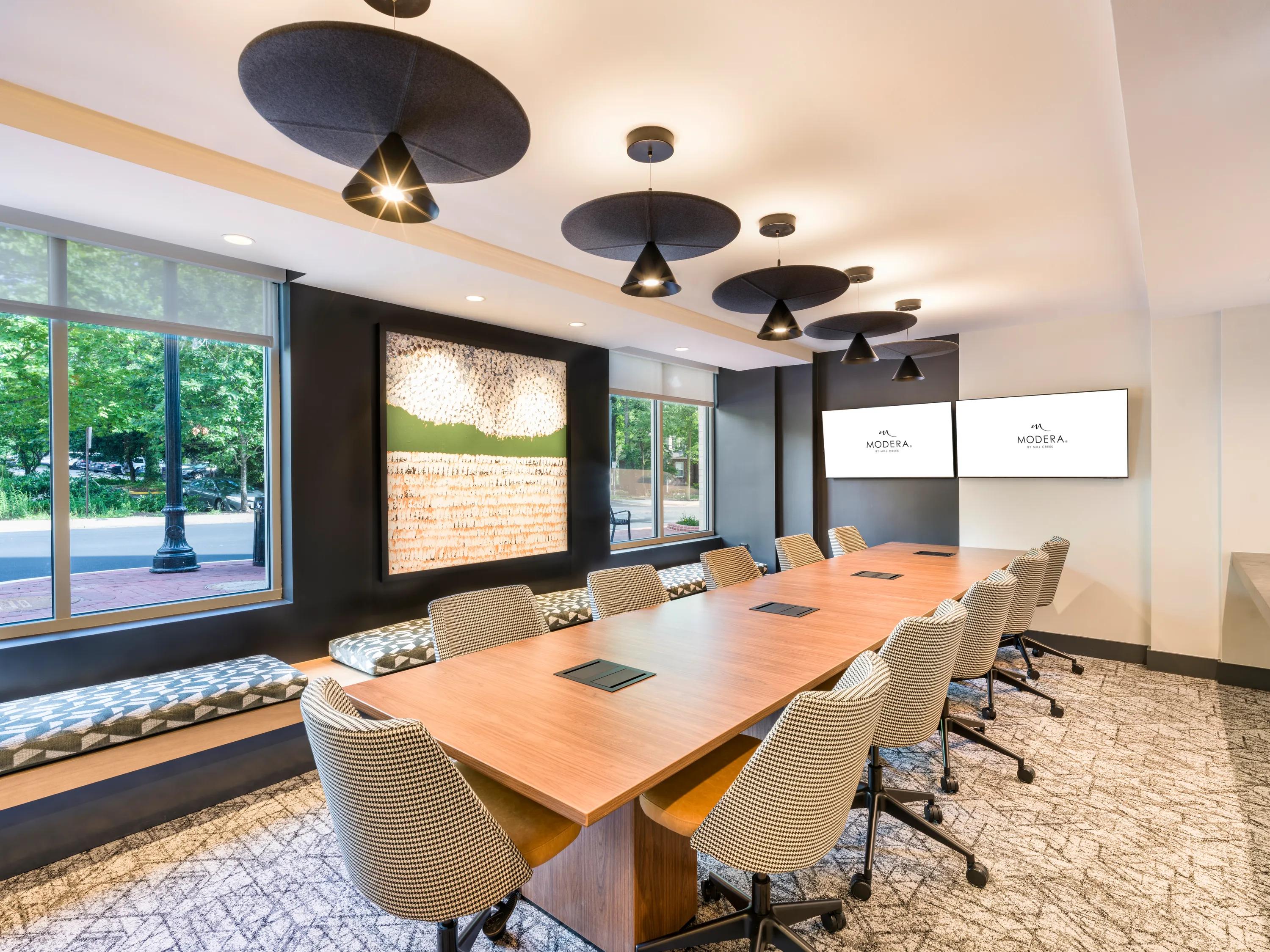 View Photos & Virtual Tours: Apartments in Falls Church, VA