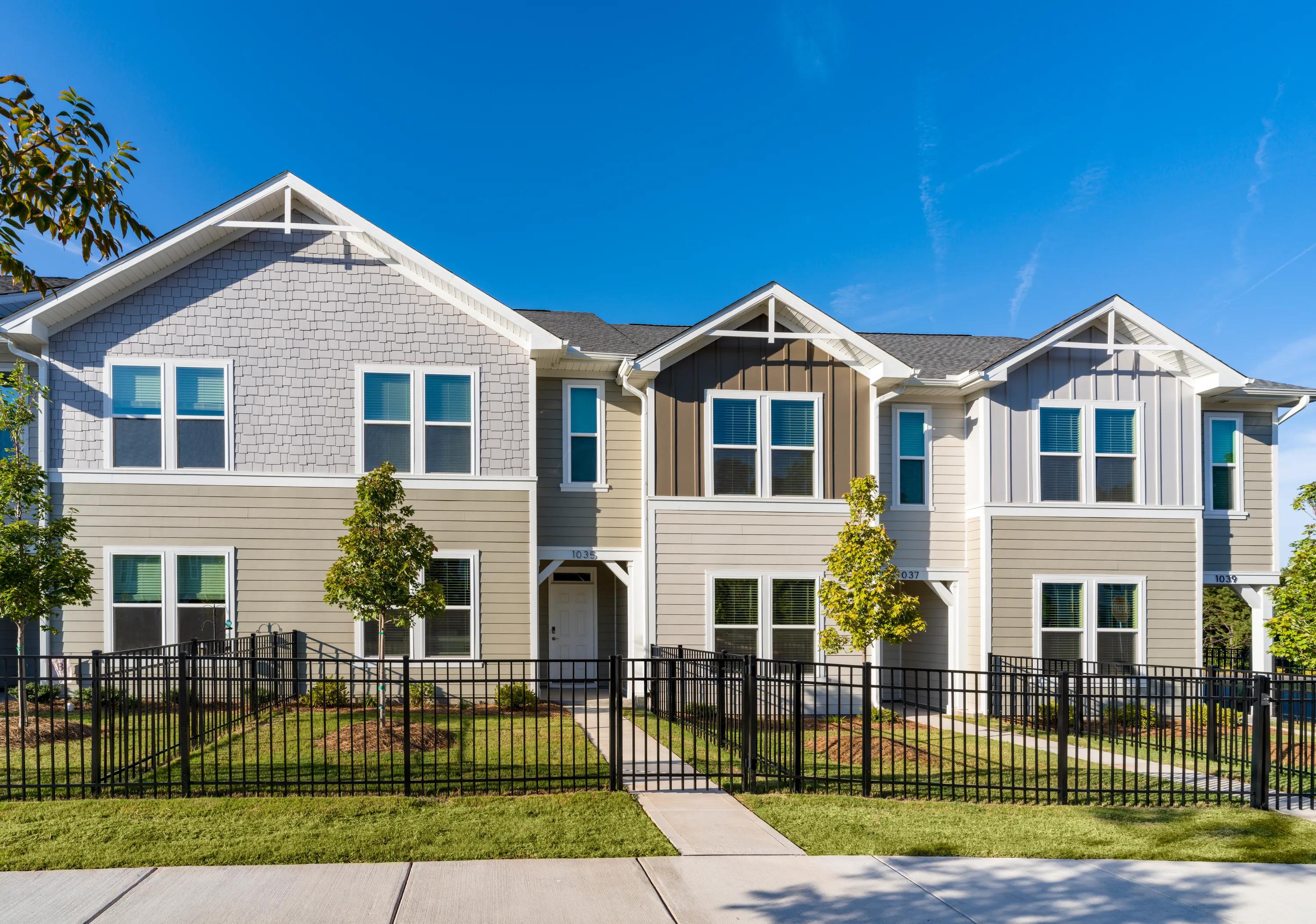 4 Bedroom Townhomes For Rent
